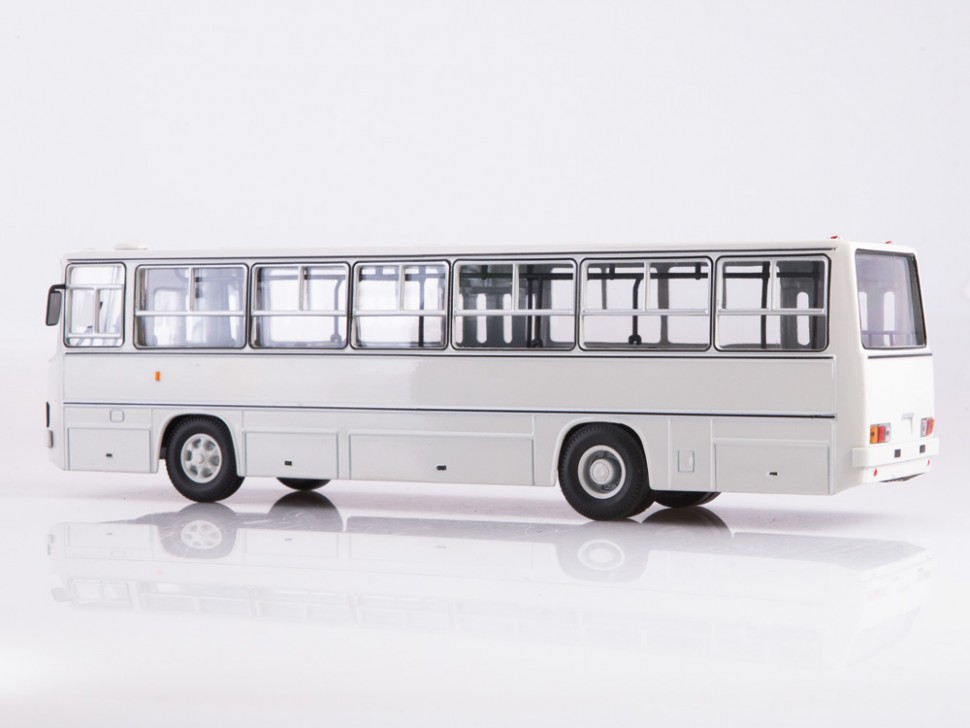 Купить 1:43 Ikarus-260 белый - в Seven Models